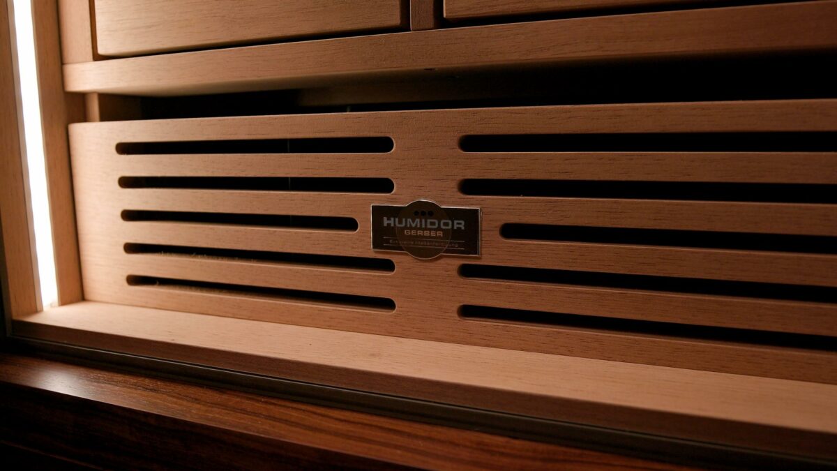 GERBER Humidor Number One - Worldwide a unique one